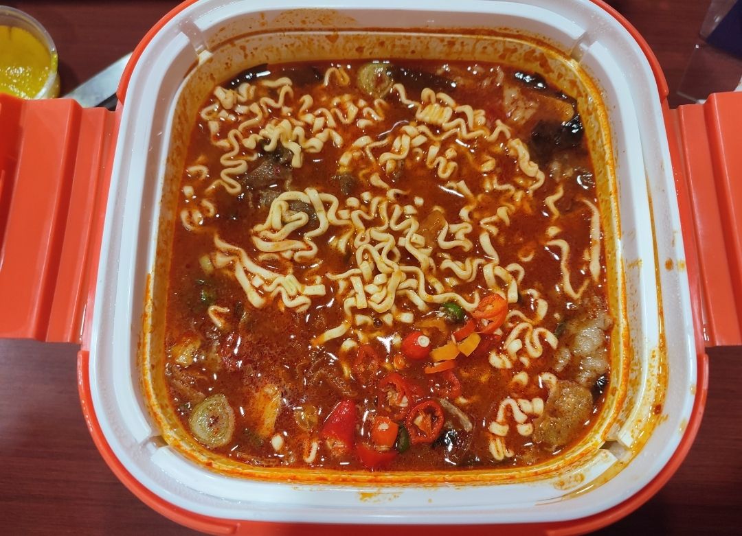 Arirang Self Cooking, Inovasi Memasak Mie Korea Tanpa Kompor – Hidupgaya.co