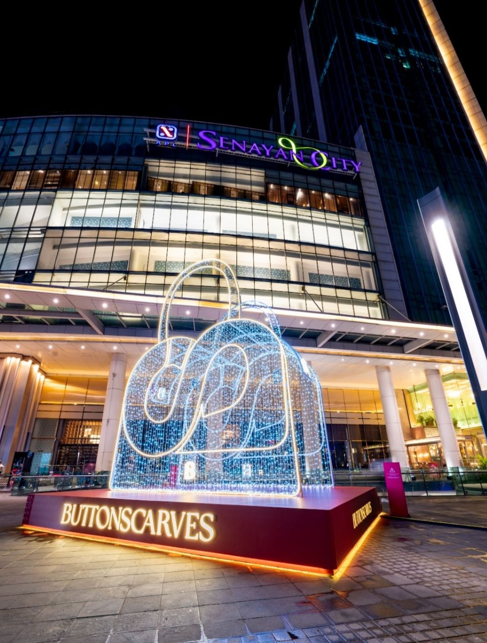 Instalasi Joy Bag Ikonis Hadir di Senayan City, Simbol Semangat dan ...